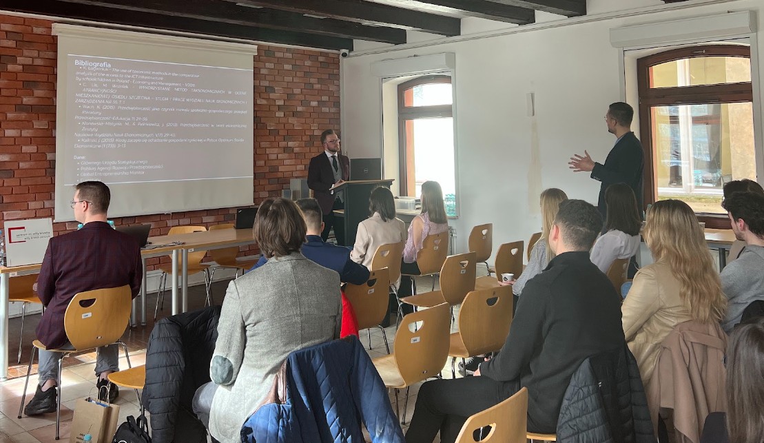 XX Międzynarodowa Studencka Konferencja Naukowa "Ekonomia i nauki społeczne wobec kryzysów XXI ...